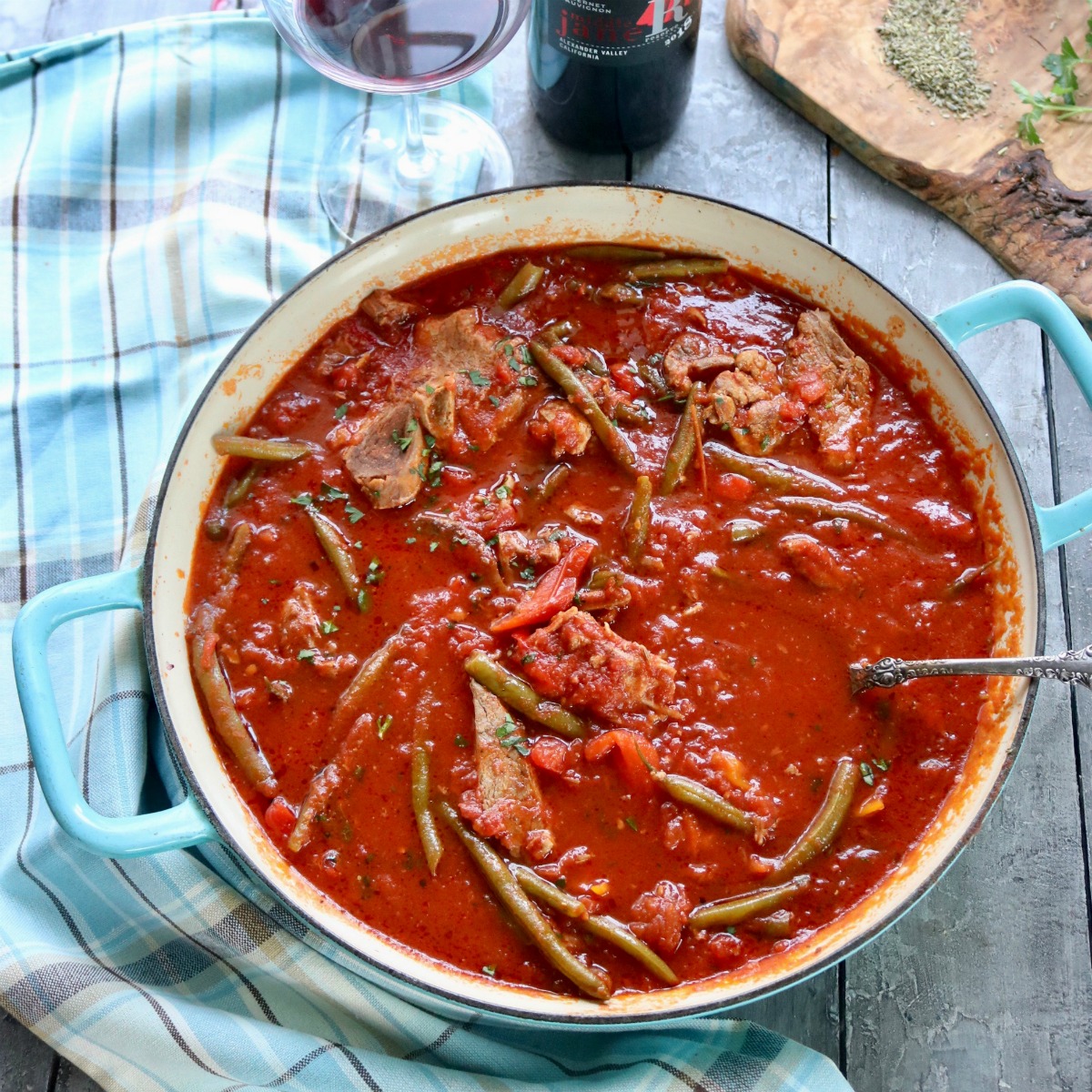 Braised Pork Steak Recipe with Tomatoes, Green Beans, Peppers - Spinach ...